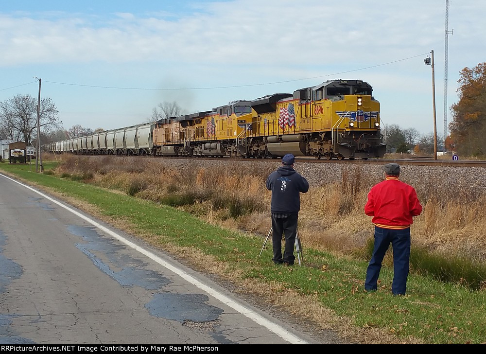 Railfans hard(ly) at work